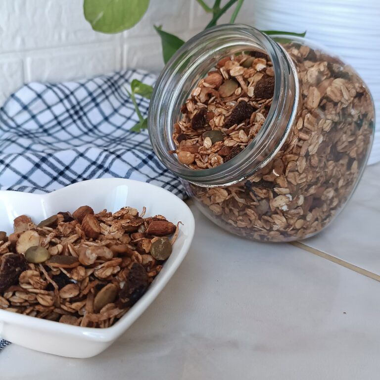 GRANOLA CASERA CON TARWI Y CACAO | RECETAS
